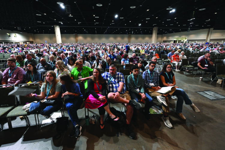 Southern Baptists vote to advance a formal ban on churches with women ...